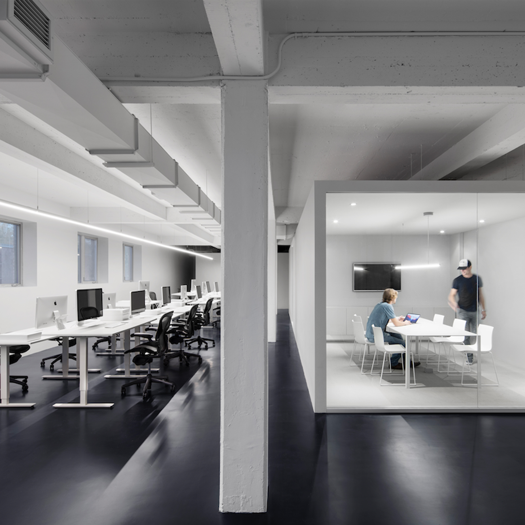Minimalist Office Inspirations | Insplosion